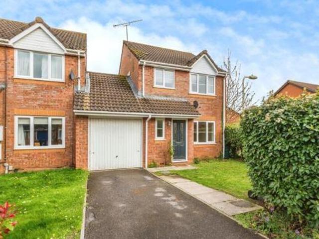 3 Bedroom Detached House For Sale In Romsey, Hampshire