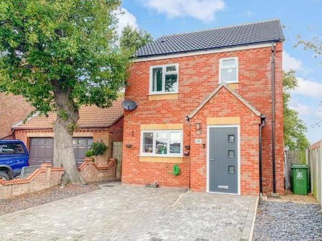 3 bedroom detached house for sale in Roseview Close Bradwell NR31