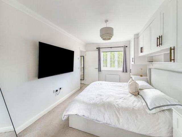 3 bedroom detached house for sale in Rosner Drive, Hessle, HU13