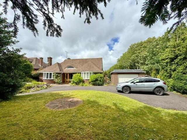 3 bedroom detached house for sale in Ratton Drive, Ratton, Eastbourne, East Sussex, BN20