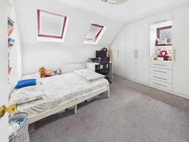 3 bedroom detached house for sale in Raymond Road, Langley, Berkshire, SL3