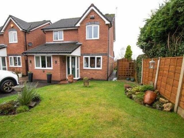 3 Bedroom Detached House For Sale In Radcliffe, Manchester