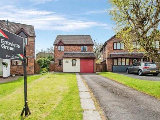 3 Bedroom Detached House For Sale In Radcliffe, Greater Manchester