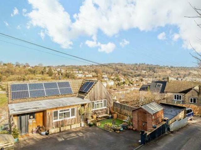 3 bedroom detached house for sale in Ragnal Lane Nailsworth GL6