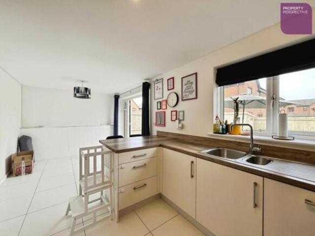 3 bedroom detached house for sale in Railway Road, Horwich, Bolton, BL6