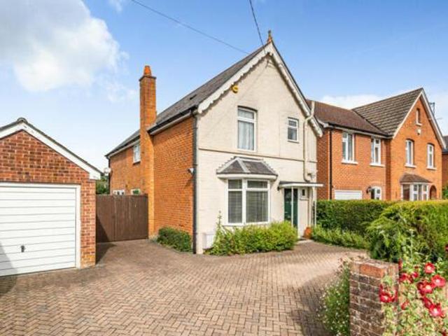 3 Bedroom Detached House For Sale In Reading, Berkshire