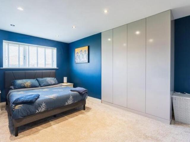 3 bedroom detached house for sale in Redfern Grove, Waterthorpe, S20