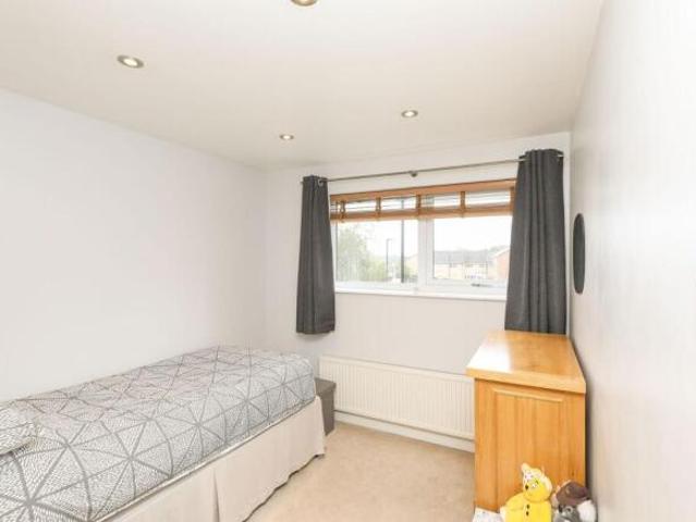 3 bedroom detached house for sale in Redfern Grove, Waterthorpe, S20