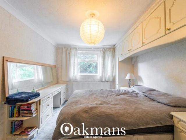 3 bedroom detached house for sale in Rednal Road, Birmingham, West Midlands, B38