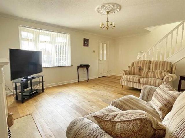 3 bedroom detached house for sale in Rembrandt Grove, Springfield, Chelmsford, CM1