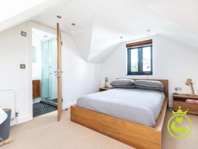 3 bedroom detached house for sale in Richmond Road, Poole, BH14