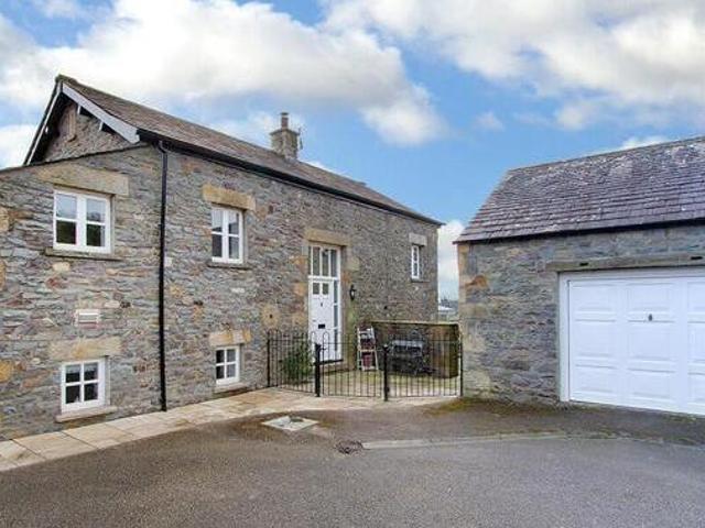 3 Bedroom Detached House For Sale In Rigmaden Court, Rigmaden