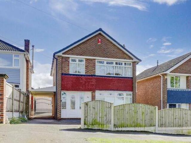 3 Bedroom Detached House For Sale In Rise Park, Nottinghamshire