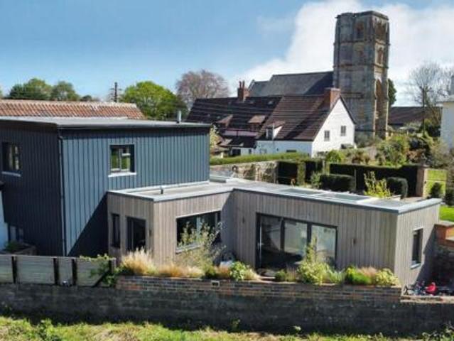 3 Bedroom Detached House For Sale In Ruishton, Taunton