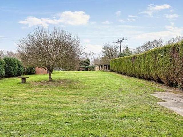 3 Bedroom Detached House For Sale In Ryhill