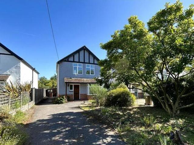 3 Bedroom Detached House For Sale In Wokingham, Berkshire