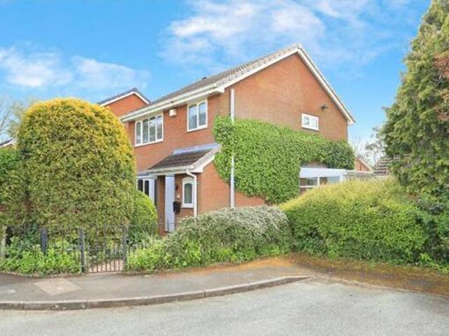 3 Bedroom Detached House For Sale In Wolverhampton, Staffordshire