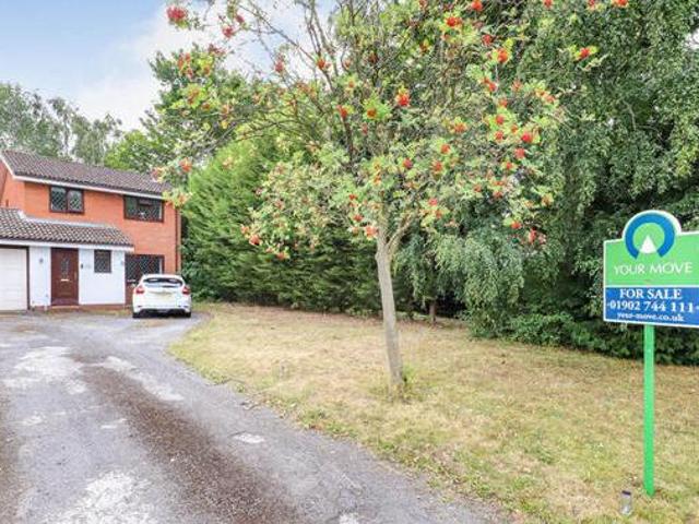 3 Bedroom Detached House For Sale In Wolverhampton, Staffordshire
