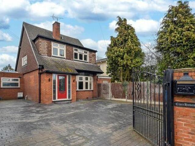 3 Bedroom Detached House For Sale In Wolverhampton, Staffordshire