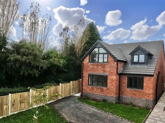 3 Bedroom Detached House For Sale In Wood Lane