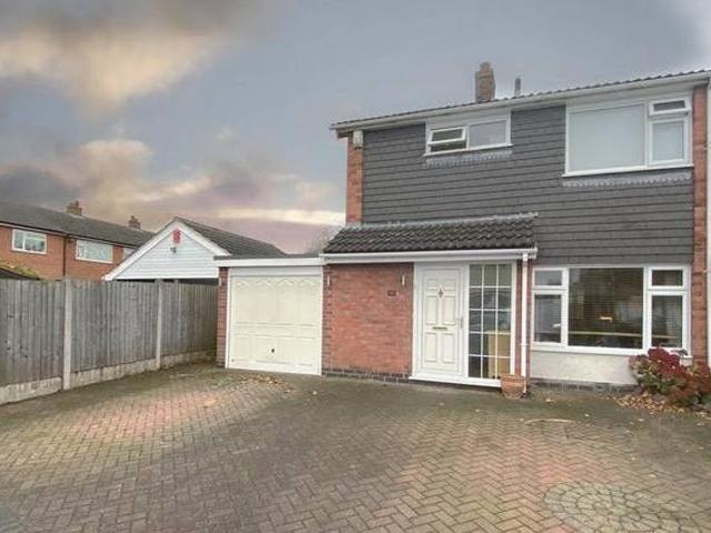 3 bedroom detached house for sale in Woodman s Chase Leicestershire East Goscote LE7