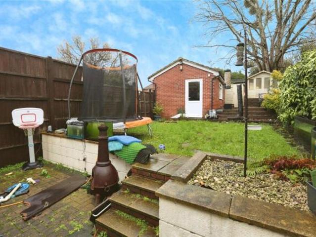 3 bedroom detached house for sale in Woodmill Lane, Southampton, Hampshire, SO18