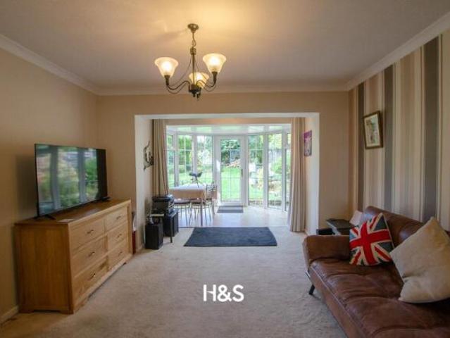 3 bedroom detached house for sale in Woodlea Drive, Solihull, B91
