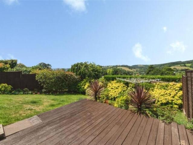 3 bedroom detached house for sale in Woodleigh Close, Exeter, Devon, EX4