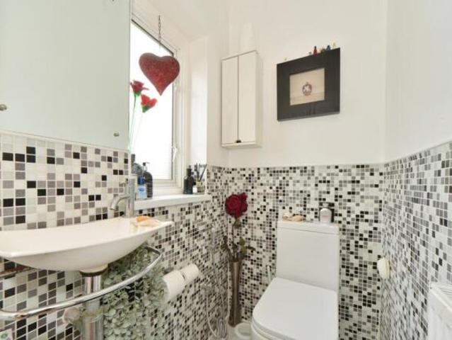 3 bedroom detached house for sale in Woodyates Road, London, SE12