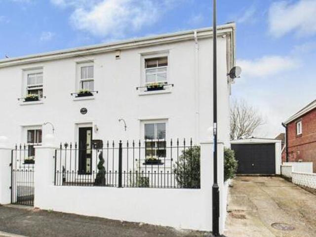 3 Bedroom Detached House For Sale In Woolston