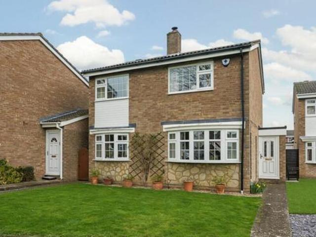 3 Bedroom Detached House For Sale In Wootton
