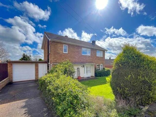 3 Bedroom Detached House For Sale In Wootton