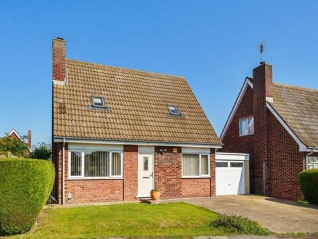 3 Bedroom Detached House For Sale In Wootton