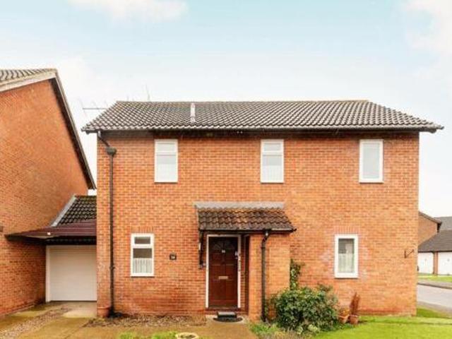 3 Bedroom Detached House For Sale In Worcester Park
