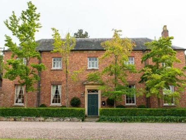 3 Bedroom Detached House For Sale In Worcestershire