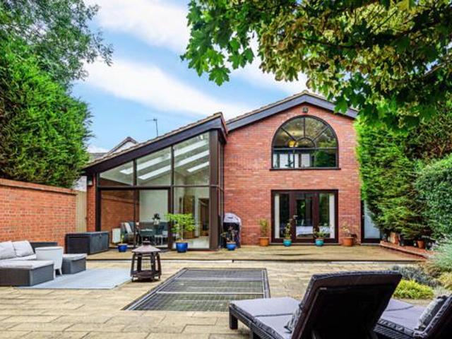 3 Bedroom Detached House For Sale In Wordsley