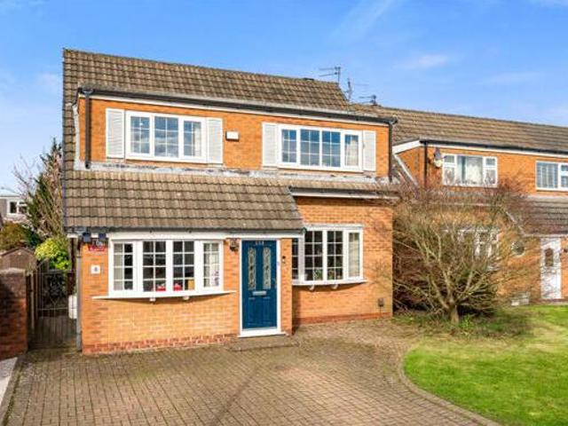 3 Bedroom Detached House For Sale In Worsley, Manchester