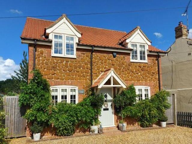 3 Bedroom Detached House For Sale In Watlington