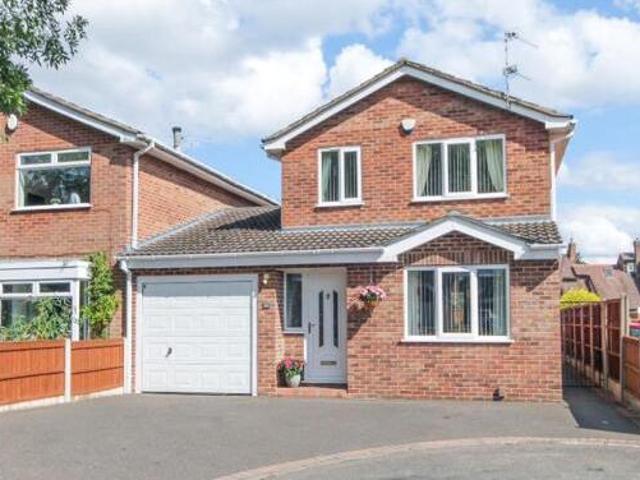 3 Bedroom Detached House For Sale In Watnall, Nottinghamshire