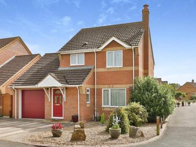 3 Bedroom Detached House For Sale In Watton