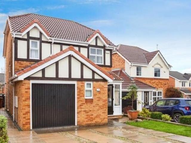 3 Bedroom Detached House For Sale In Wakefield, West Yorkshire