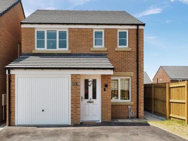 3 Bedroom Detached House For Sale In Wakefield