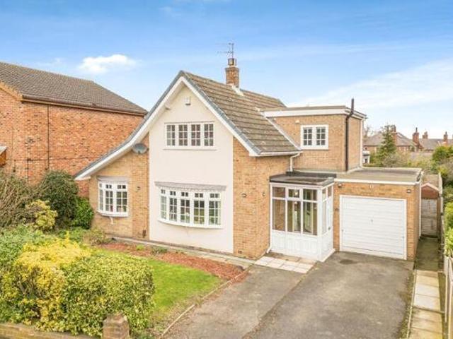 3 Bedroom Detached House For Sale In Wakefield
