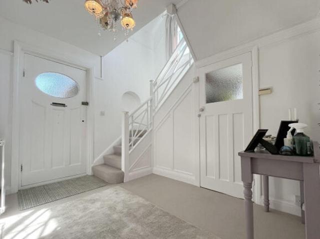 3 bedroom detached house for sale in Walmer, CT14