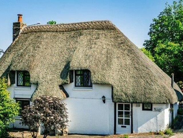 3 Bedroom Detached House For Sale In Wareham