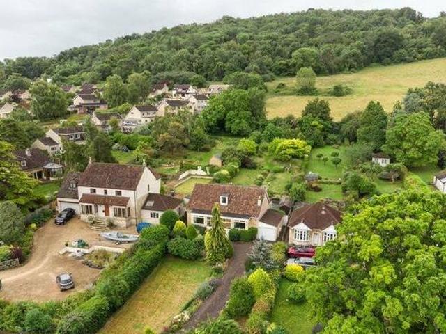 3 bedroom detached house for sale in Warminster Road Bath BA2