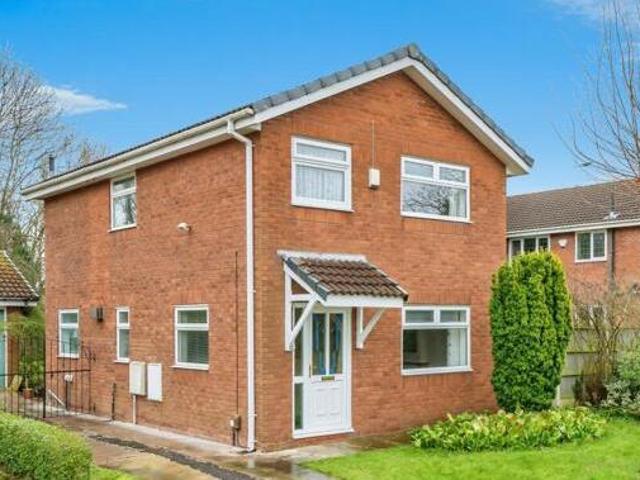 3 Bedroom Detached House For Sale In Warrington, Cheshire