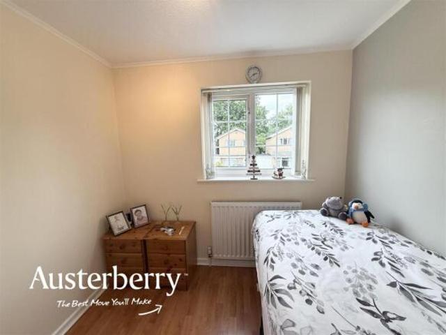 3 bedroom detached house for sale in Wetherby Road, Stoke On Trent, ST4