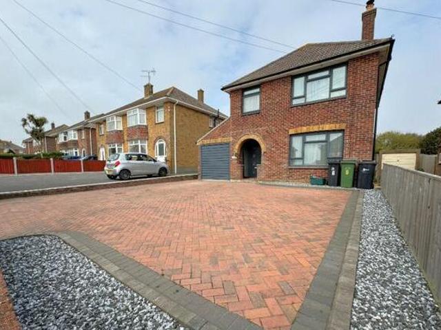 3 Bedroom Detached House For Sale In Weymouth, Dorset