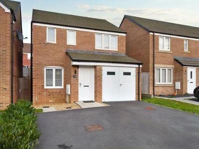 3 Bedroom Detached House For Sale In Weldon
